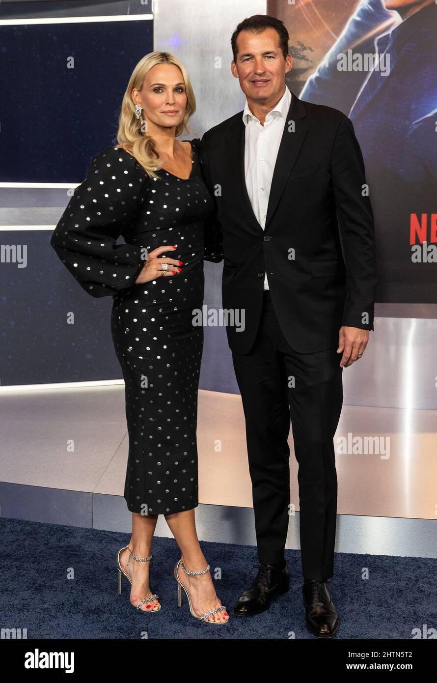 New York, New York, USA. 28th Feb, 2022. Molly Sims and Scott Stuber ...
