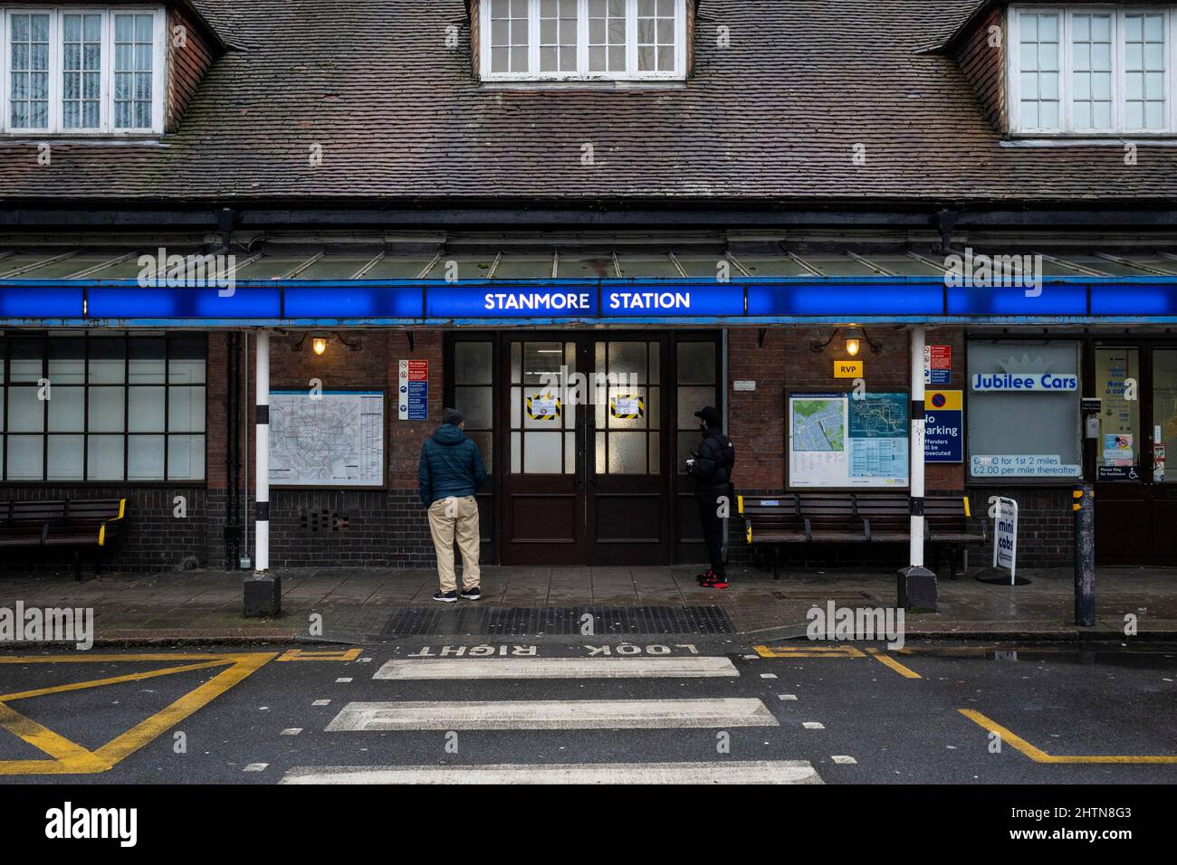 Stanmore tube station hi-res stock photography and images - Alamy