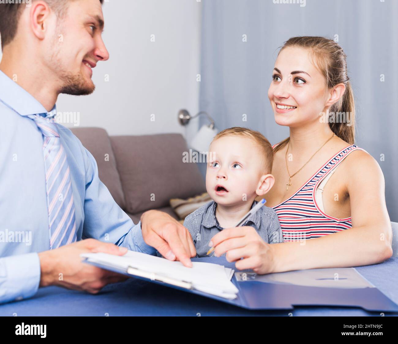 Child conducting interview hi-res stock photography and images - Alamy