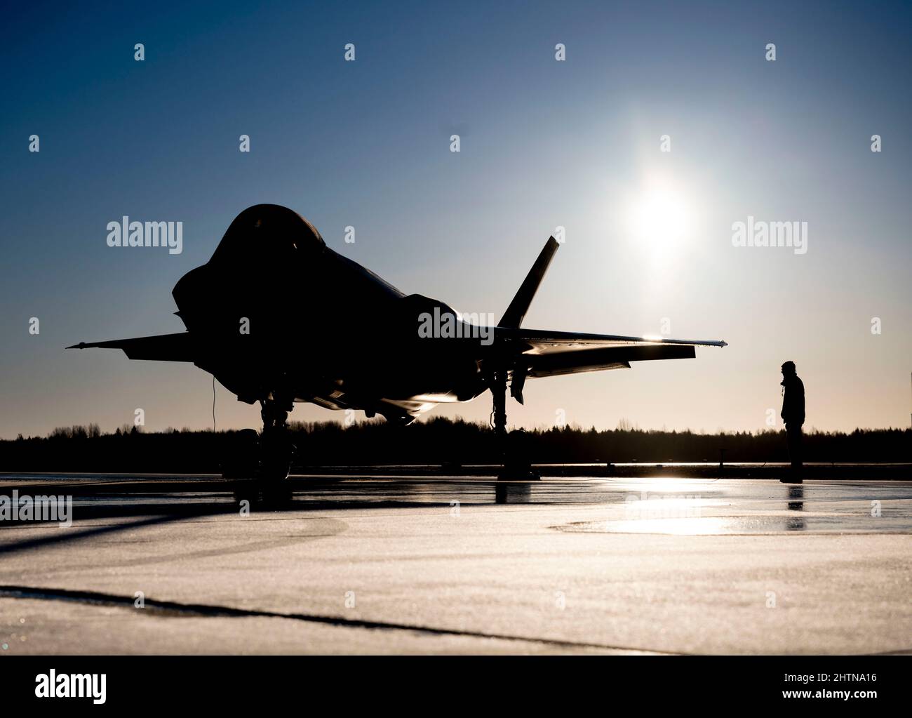 U.S. Air Force Airman 1st Class Justin Wilfong, 748th Aircraft ...