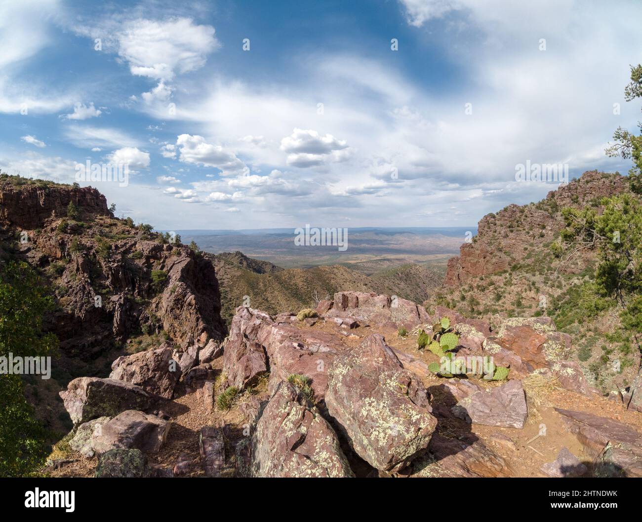 Scenic mountain overlook stone hi-res stock photography and images - Alamy
