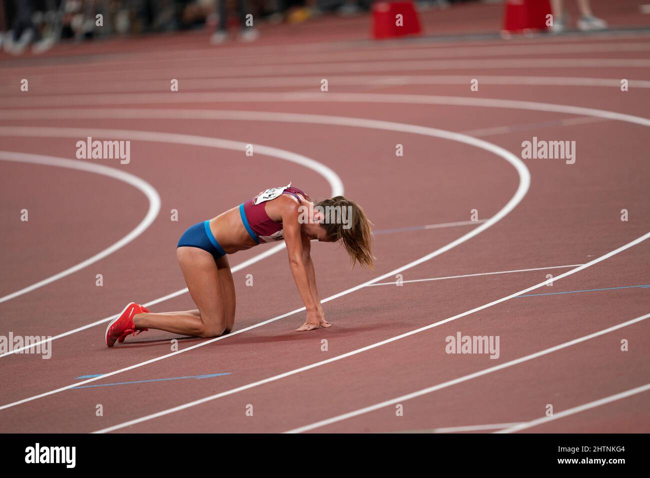 Heather Maclean defeated on the floor in the 1500m final at the 2020 ...