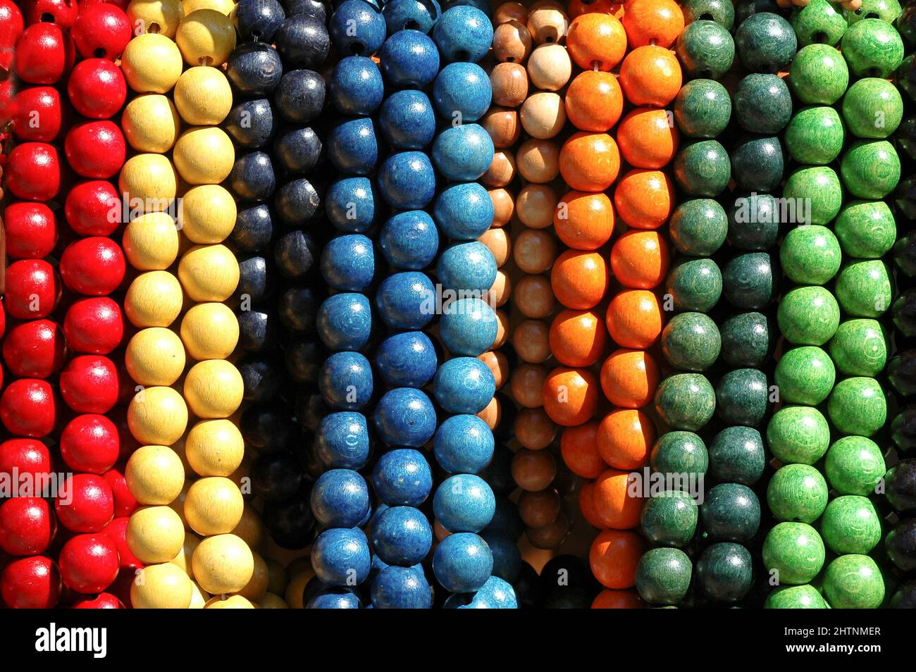 Perls color hi-res stock photography and images - Alamy