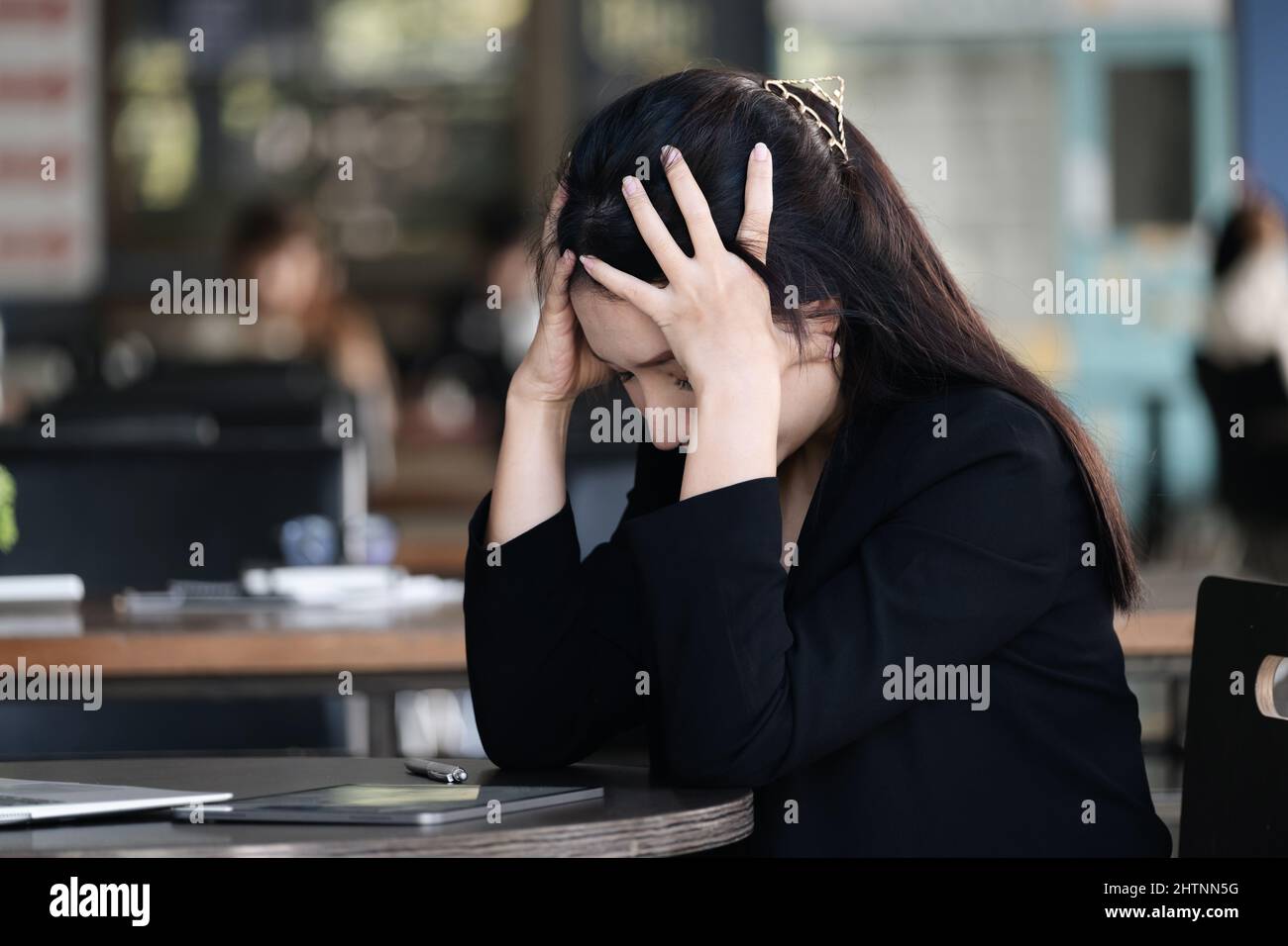 Concept Burnout Syndrome. Business Woman feels uncomfortable working ...