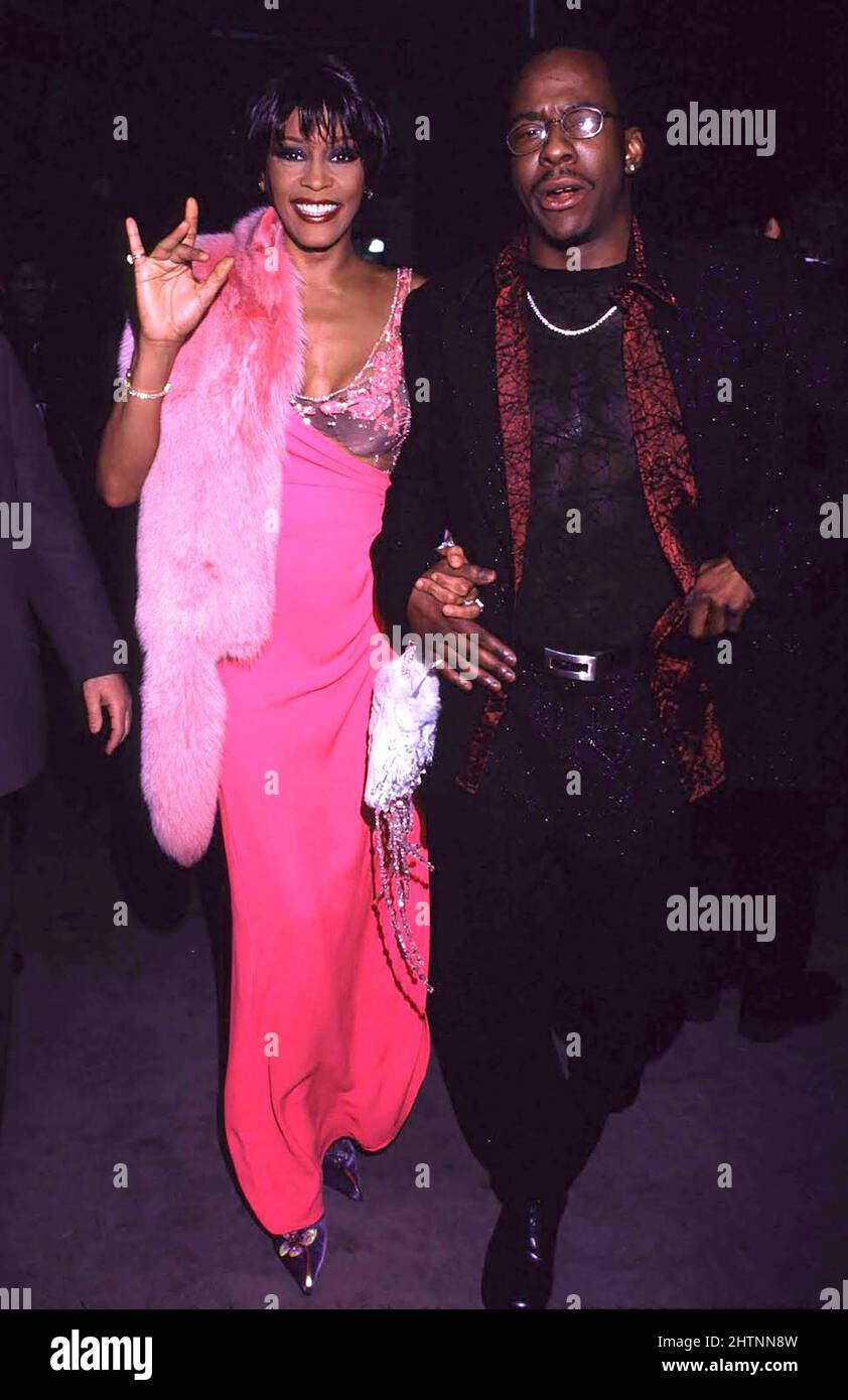 2000: Whitney Houston & Bobby Brown attending The Grammys in 2000 ...