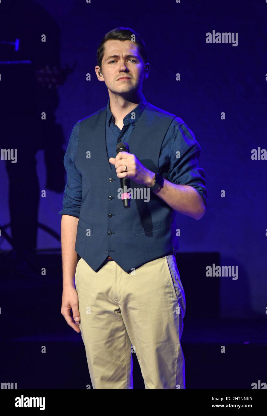 Atlanta, GA, USA. 1st Mar, 2022. Damian McGinty on stage for Celtic ...