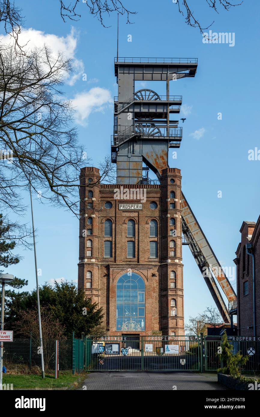 Malakoff tower over shaft 2 of the Prosper Haniel colliery in Bottrop ...