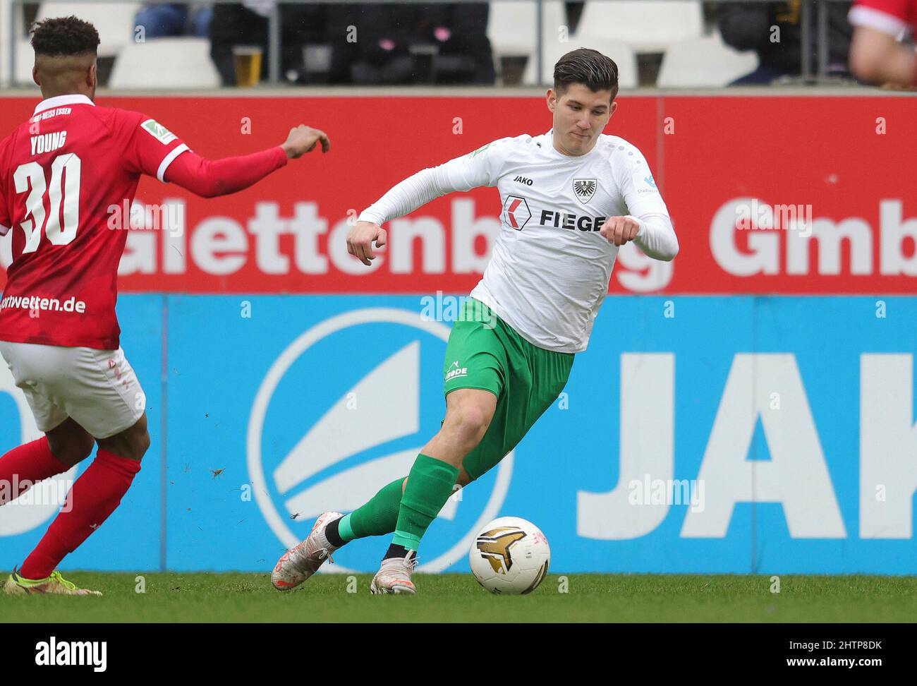 Eat, Deutschland. 20th Feb, 2022. firo: 20.02.2022 Fuvuball: football ...