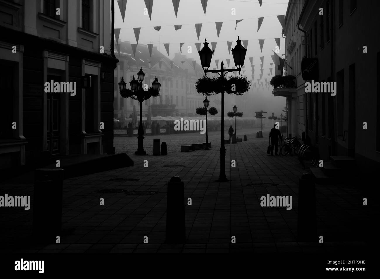 town square on a foggy morning Stock Photo - Alamy