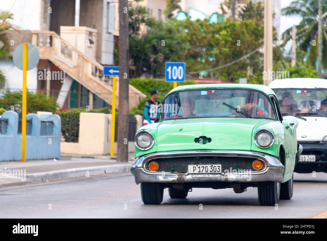 Old vintage classic Cuban vehicles Stock Photo - Alamy
