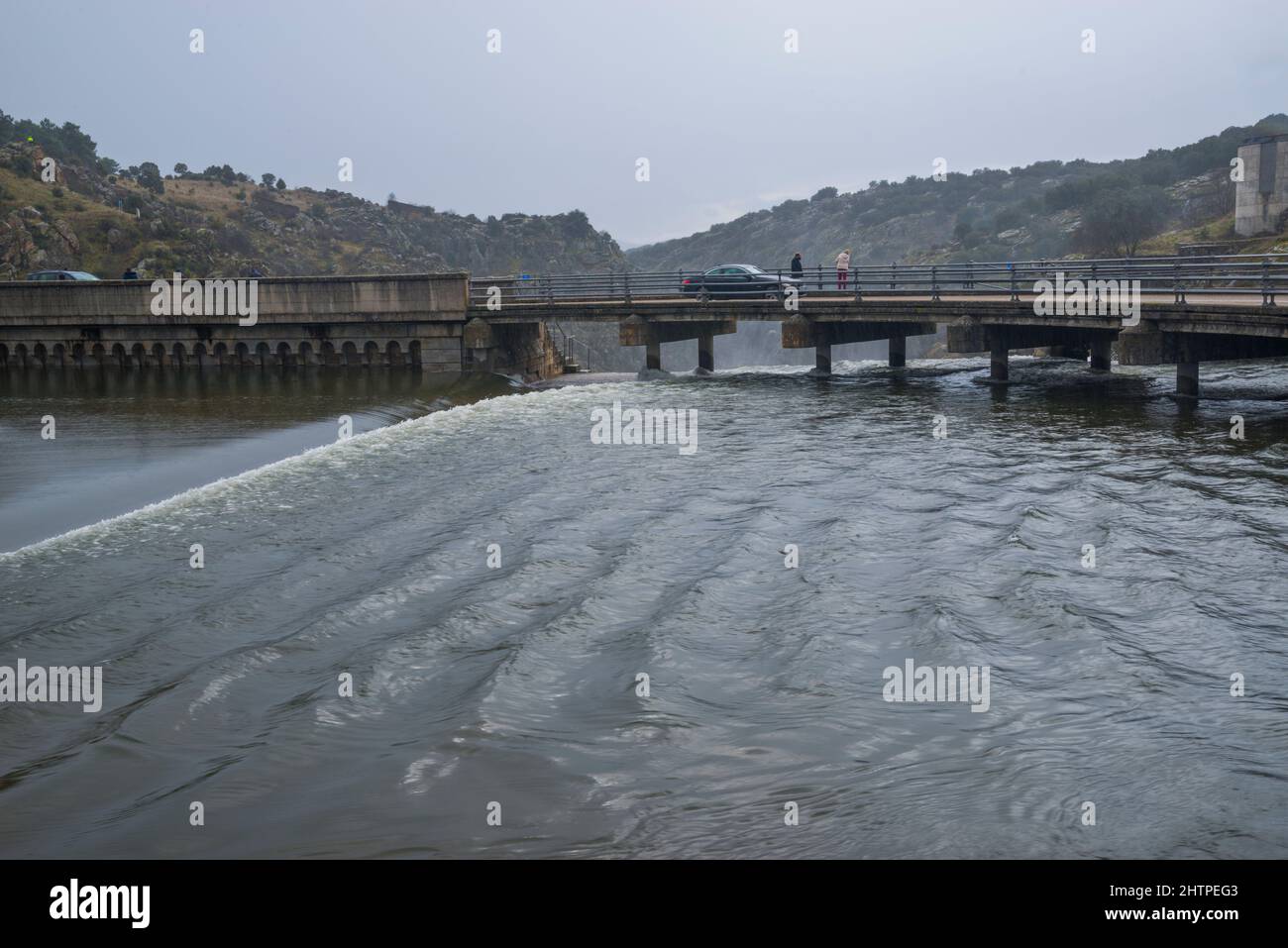 El Villar reservoir. El Berrueco, Madrid province, Spain Stock Photo ...