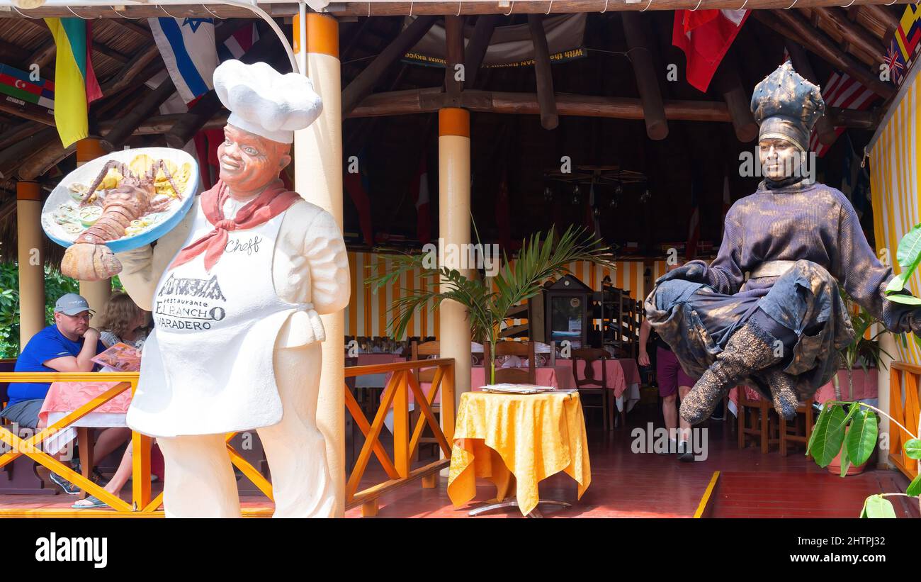 El Ranchon across Josone Park, Varadero, Cuba Stock Photo - Alamy