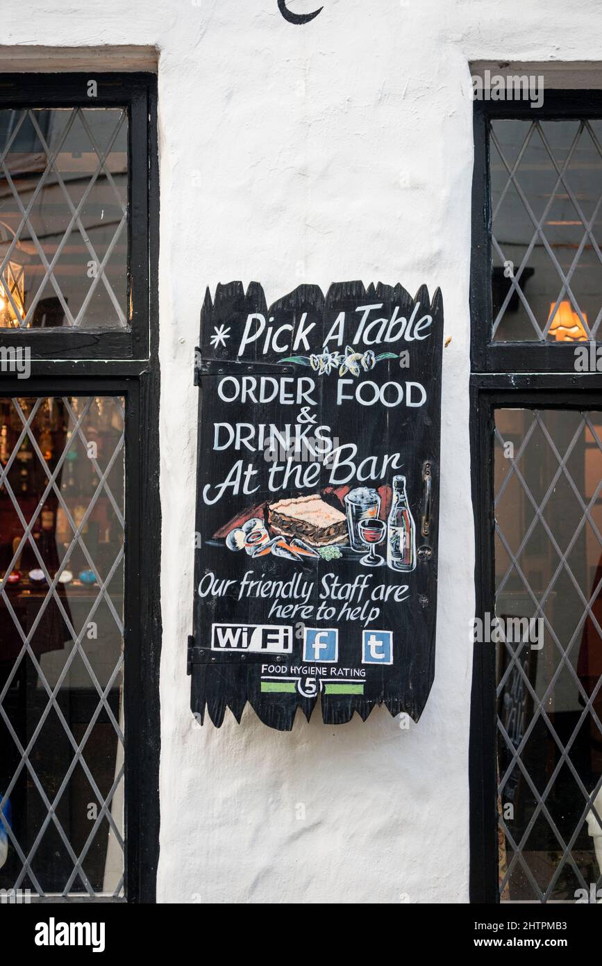 Welsh wales pub sign hi-res stock photography and images - Alamy