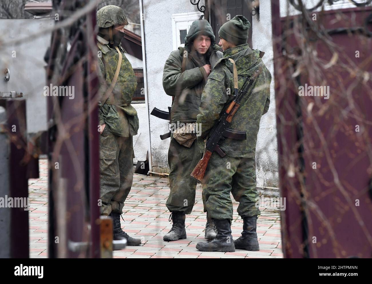 The political situation in the DPR during the period of the special ...