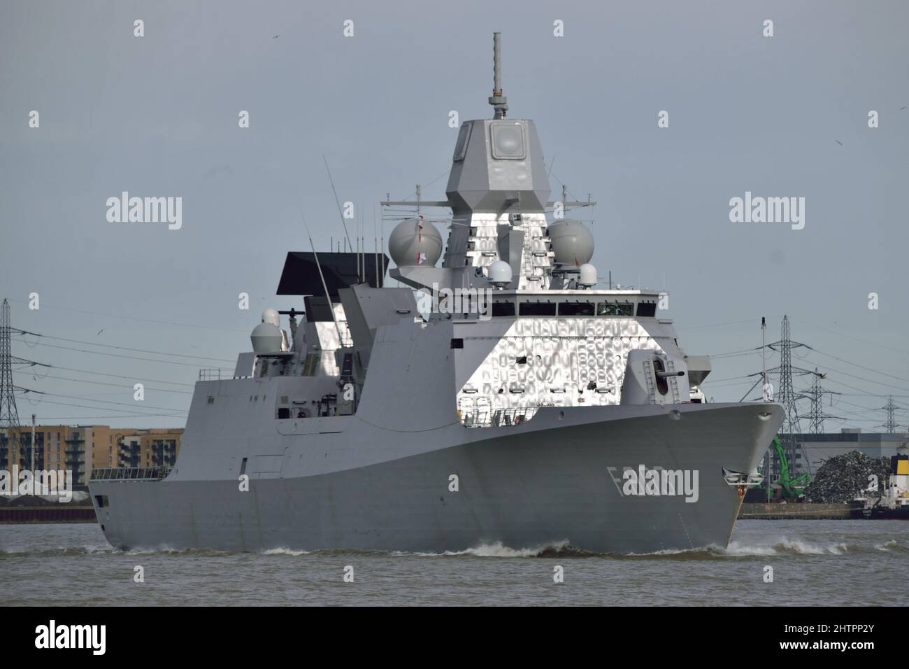 Royal Netherlands Navy Frigate HNLMS Tromp F803 arrives on the Thames ...