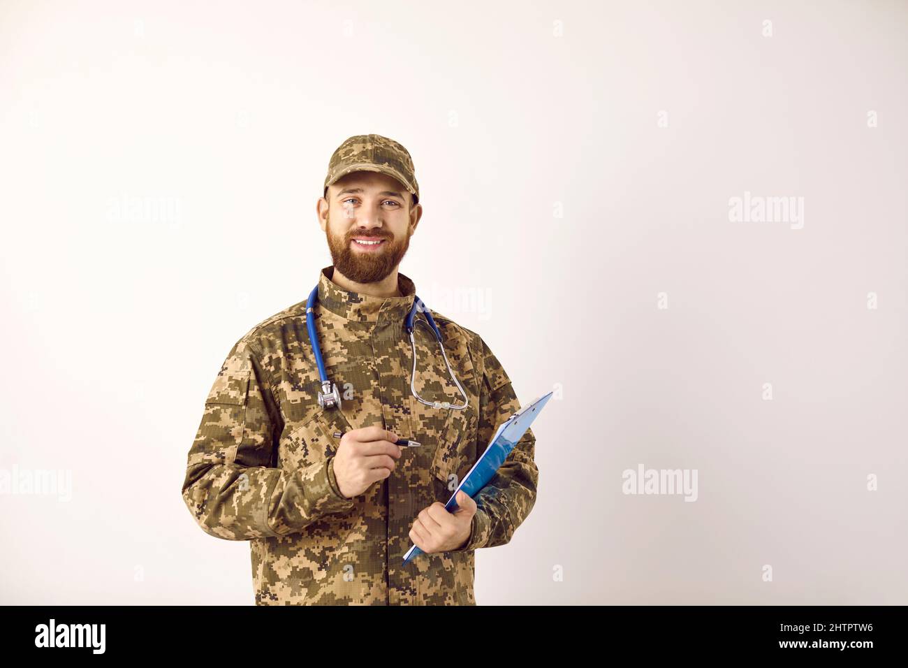 Military doctor stethoscope hi-res stock photography and images - Alamy