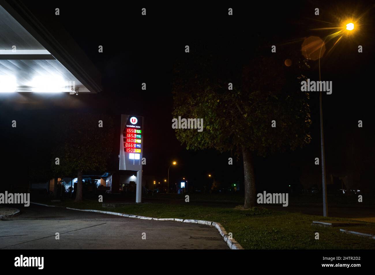 E85 fuel station 2021 hi-res stock photography and images - Alamy