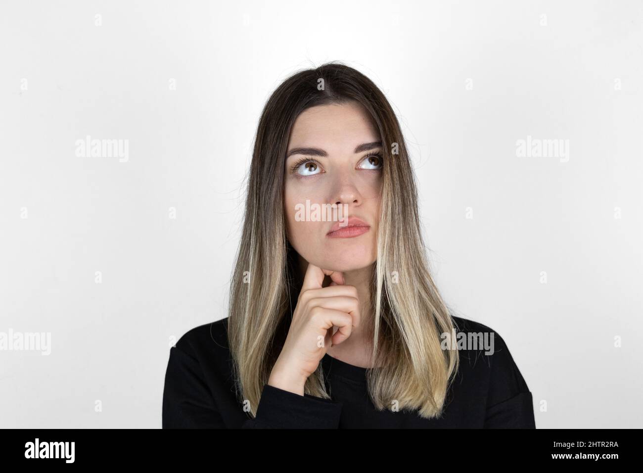 Black woman hand over mouth hi-res stock photography and images - Alamy