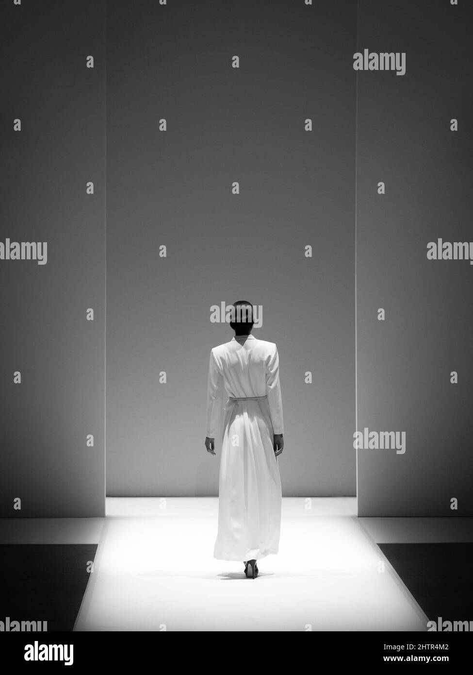 London runway show Black and White Stock Photos & Images - Alamy