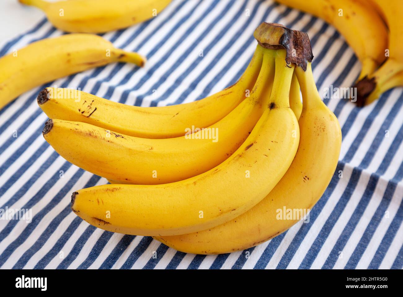 Raw Organic Bananas on cloth, side view Stock Photo - Alamy