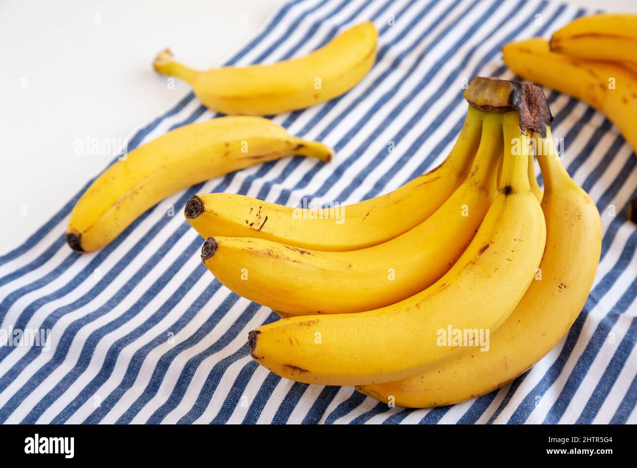 Raw Organic Bananas on cloth, side view Stock Photo - Alamy
