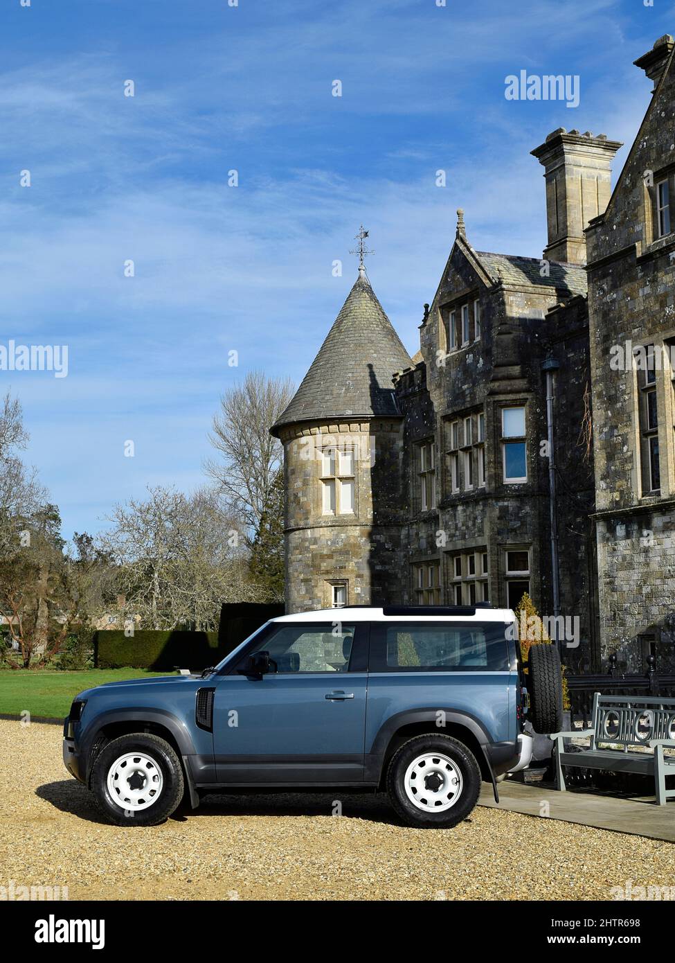 2021 Land Rover Defender Stock Photo - Alamy