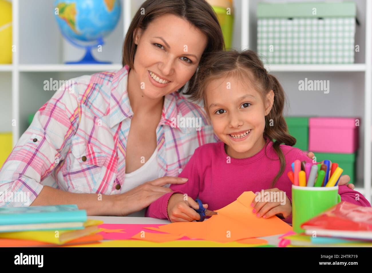 Teaches paper craft hi-res stock photography and images - Alamy