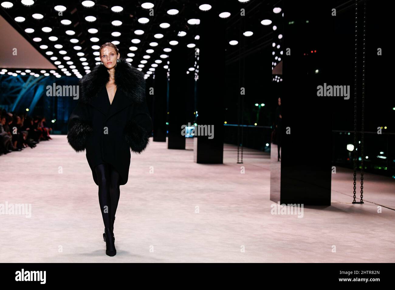 Saint laurent fall winter 2022 hi-res stock photography and images - Alamy