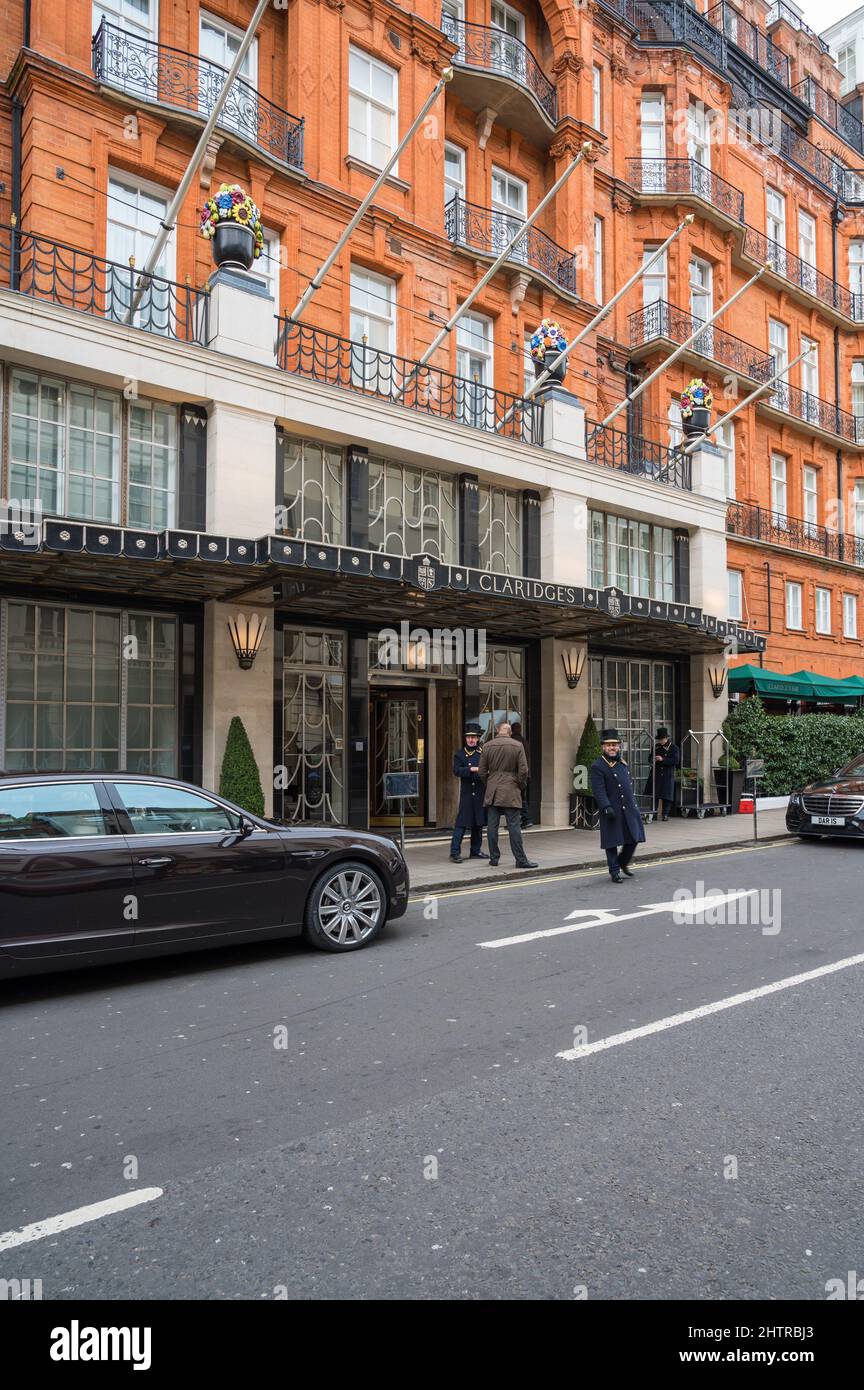 Claridges exterior hi-res stock photography and images - Alamy