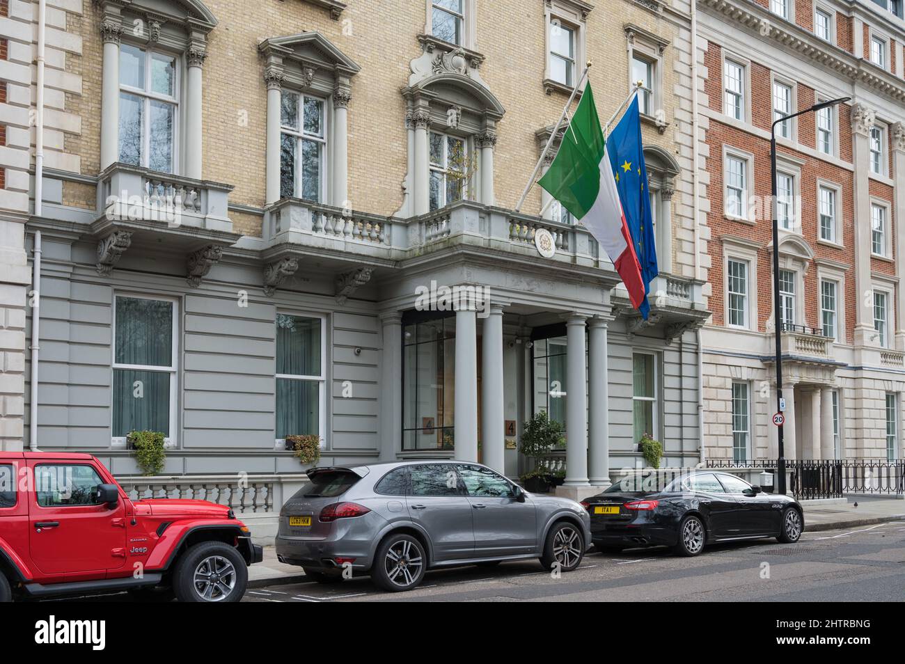 Back entrance to the Embassy of Italy in Grosvenor Square, London ...