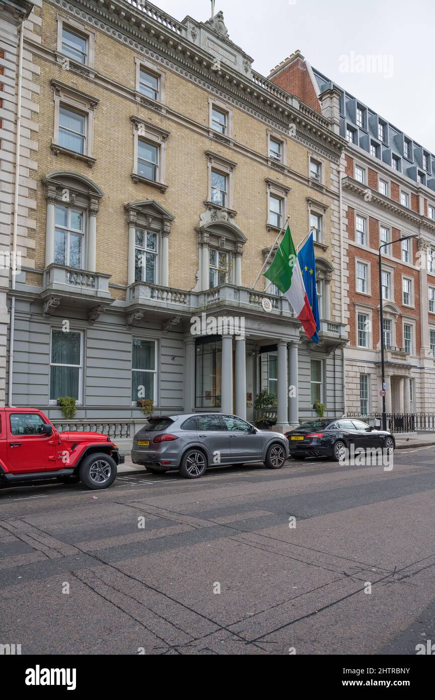 Back entrance to the Embassy of Italy in Grosvenor Square, London ...