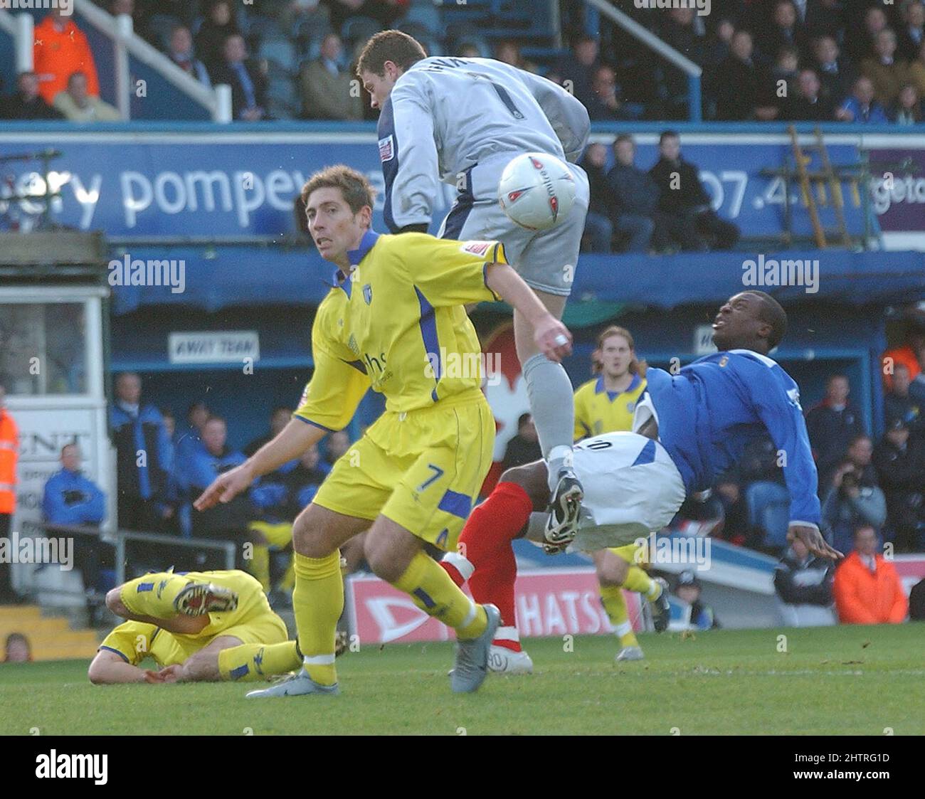 Gillingham goalkeeper steve banks hi-res stock photography and images ...