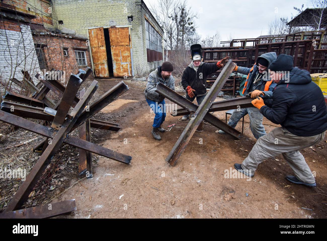 Anti tank obstacles ukraine hi-res stock photography and images - Alamy