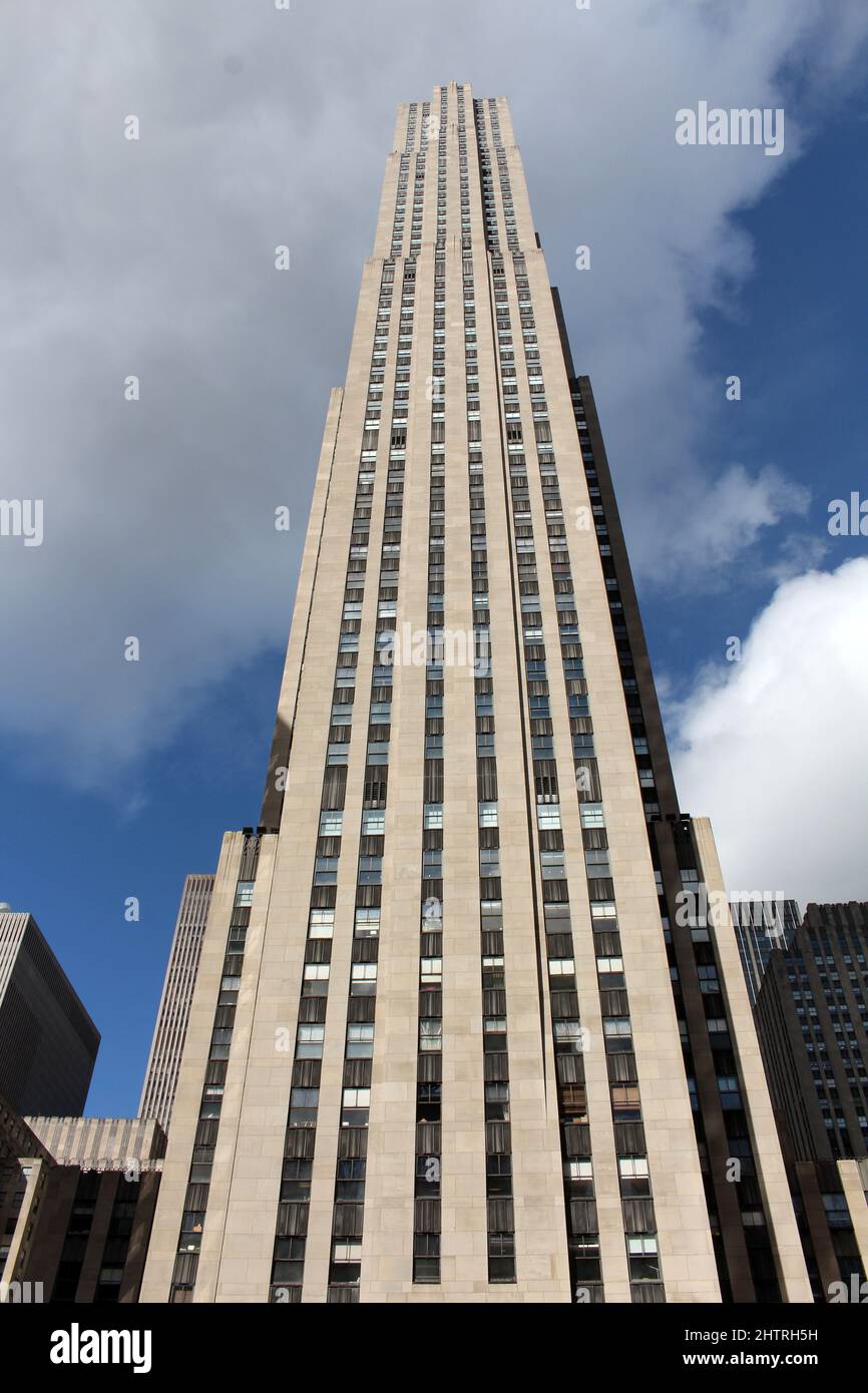 30 Rockefeller Plaza or Comcast Building, Rockefeller Center, New York ...