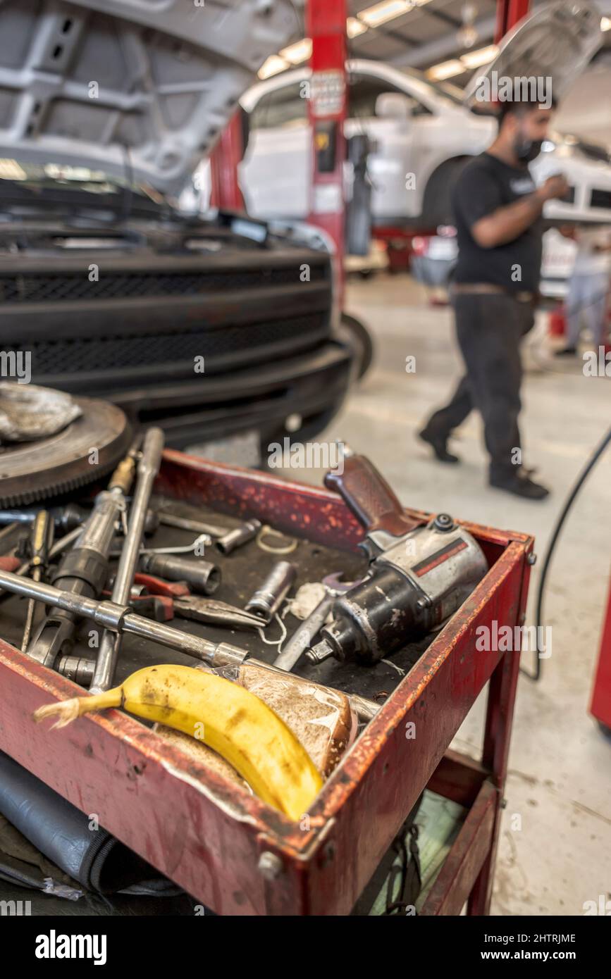 Tool malfunction hi-res stock photography and images - Alamy