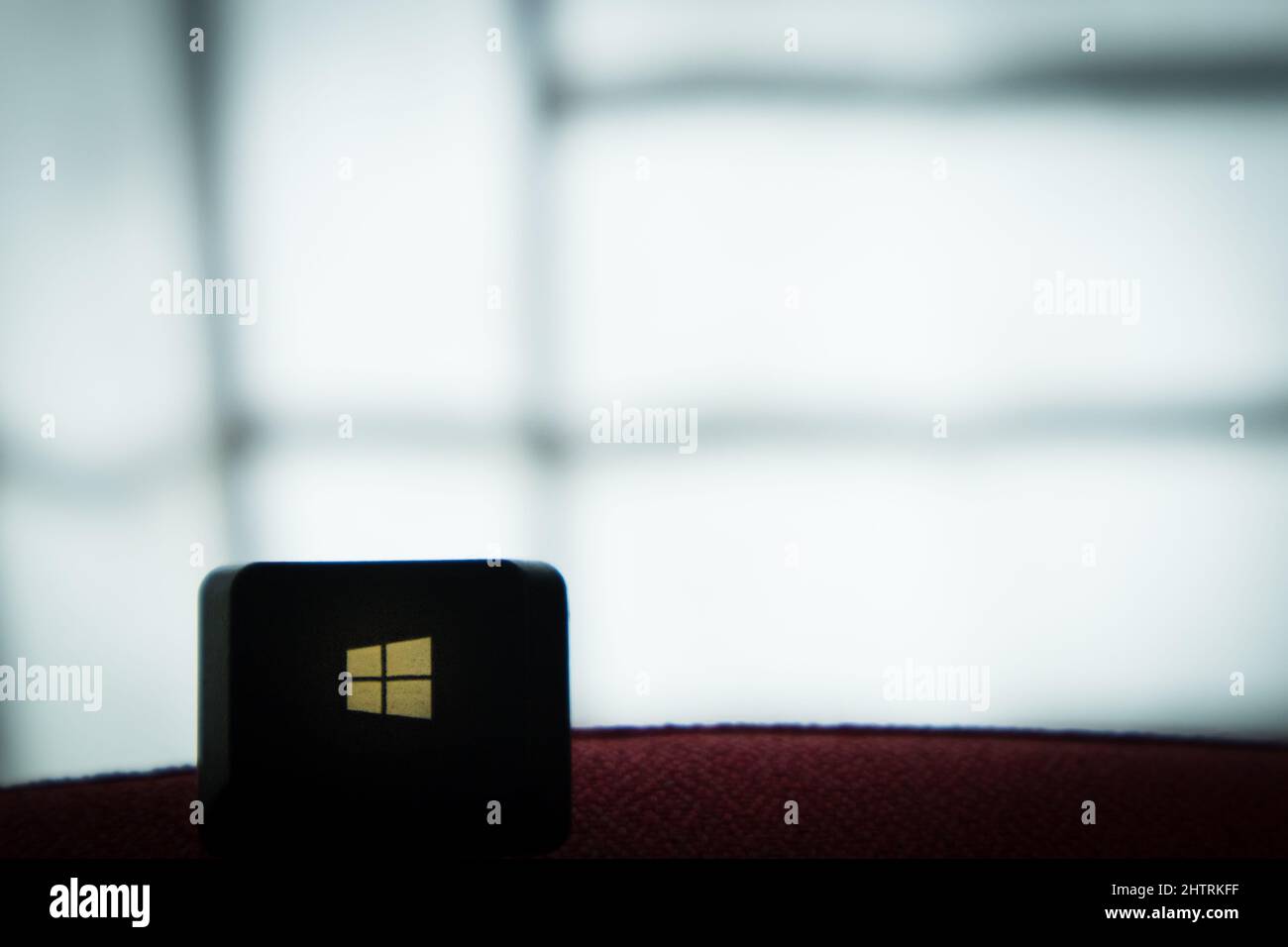 Microsoft windows logo key hi-res stock photography and images - Alamy