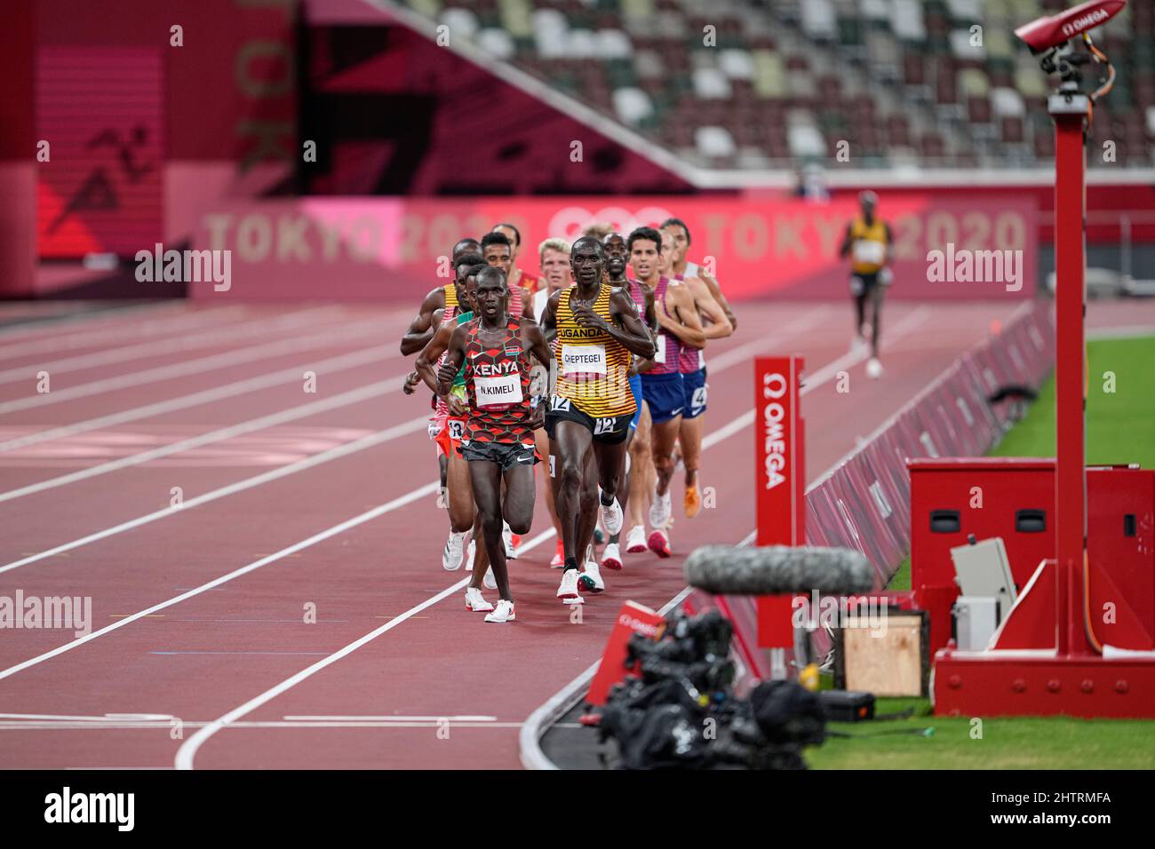 Final of the Tokyo 2020 Olympic Games of the 5000 meters Stock Photo ...
