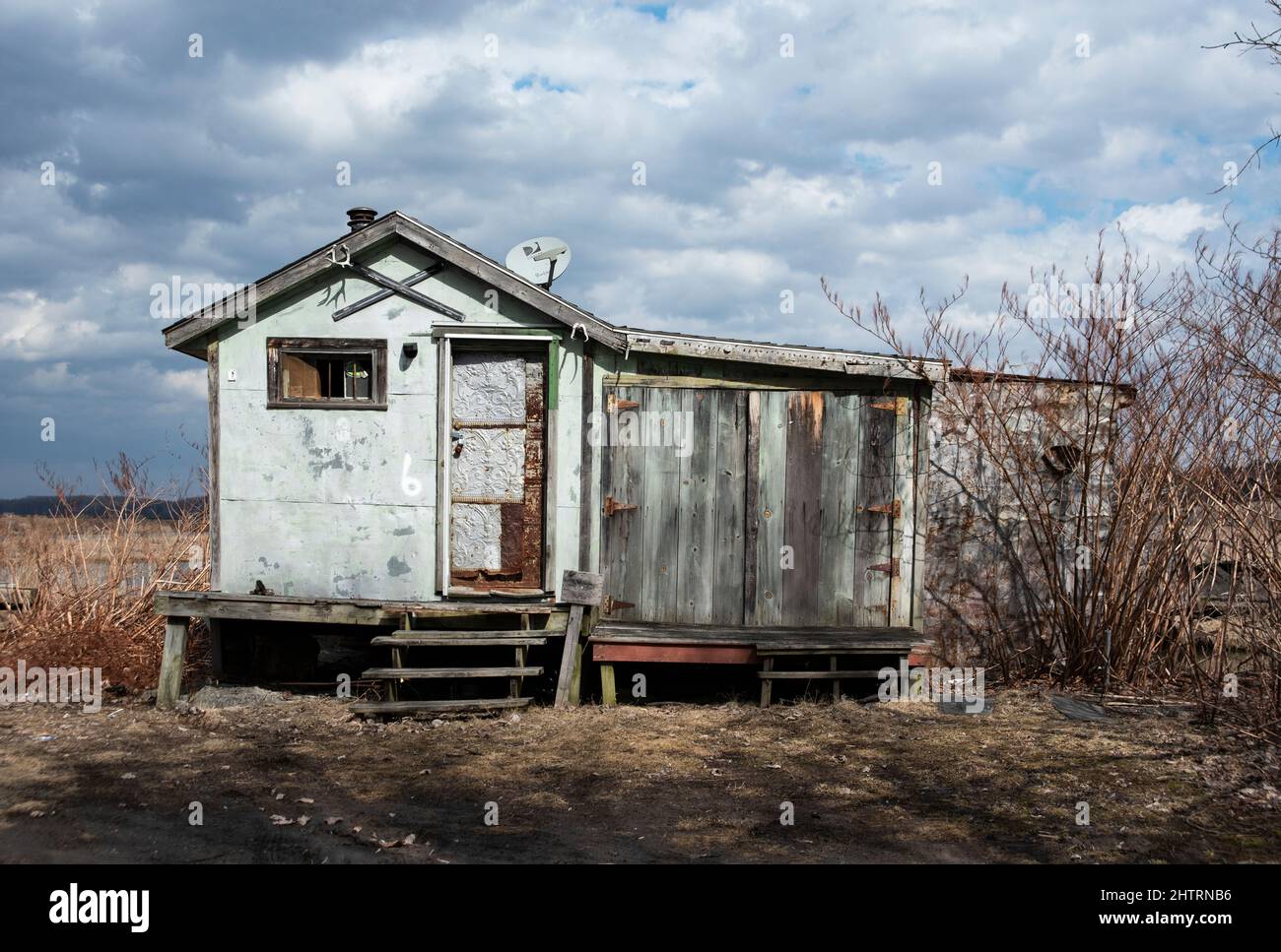 Shanty house hi-res stock photography and images - Alamy