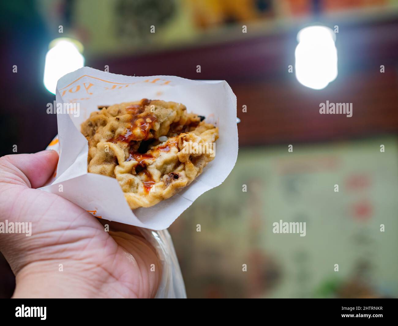 Close up shot of deep fried Oyster fritter at Kinmen, Taiwan Stock ...