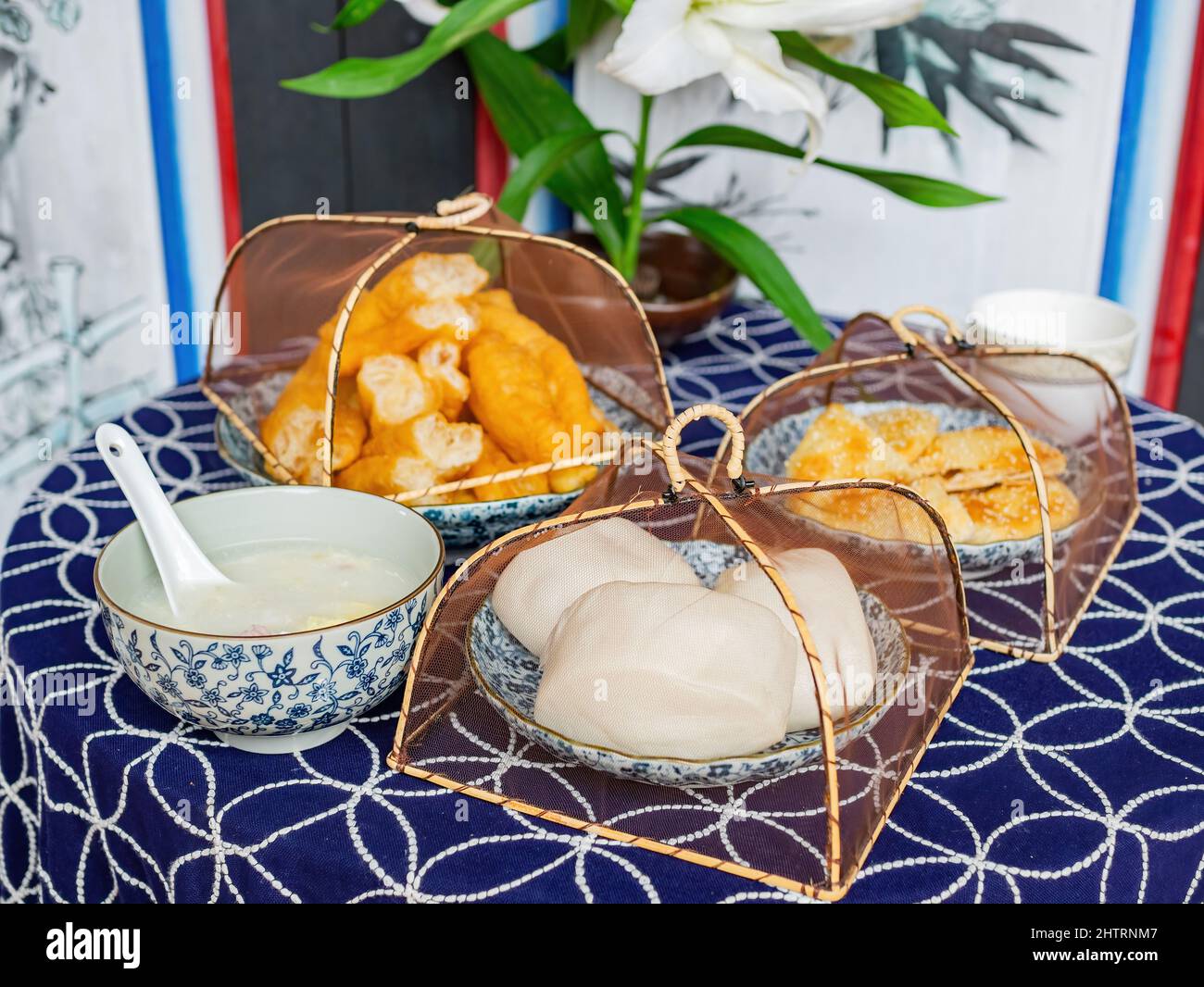 Congee bun hi-res stock photography and images - Alamy