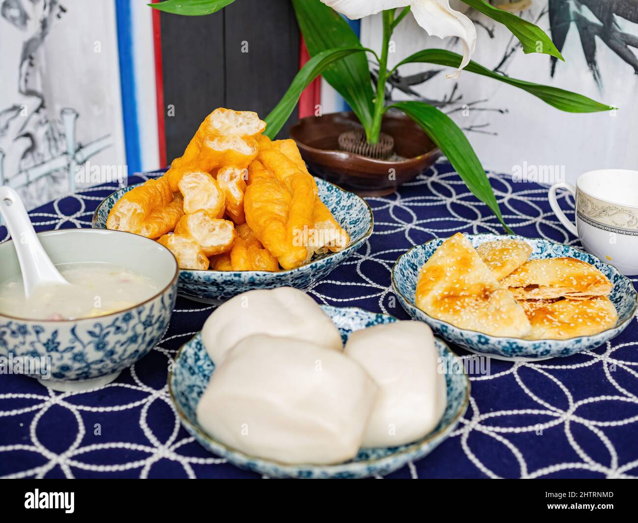 Congee bun hi-res stock photography and images - Alamy