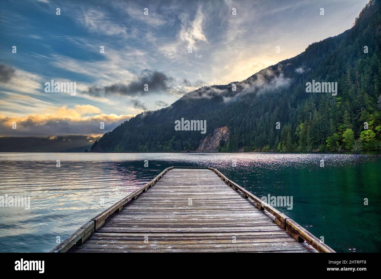 Dock lake crescent hi-res stock photography and images - Alamy