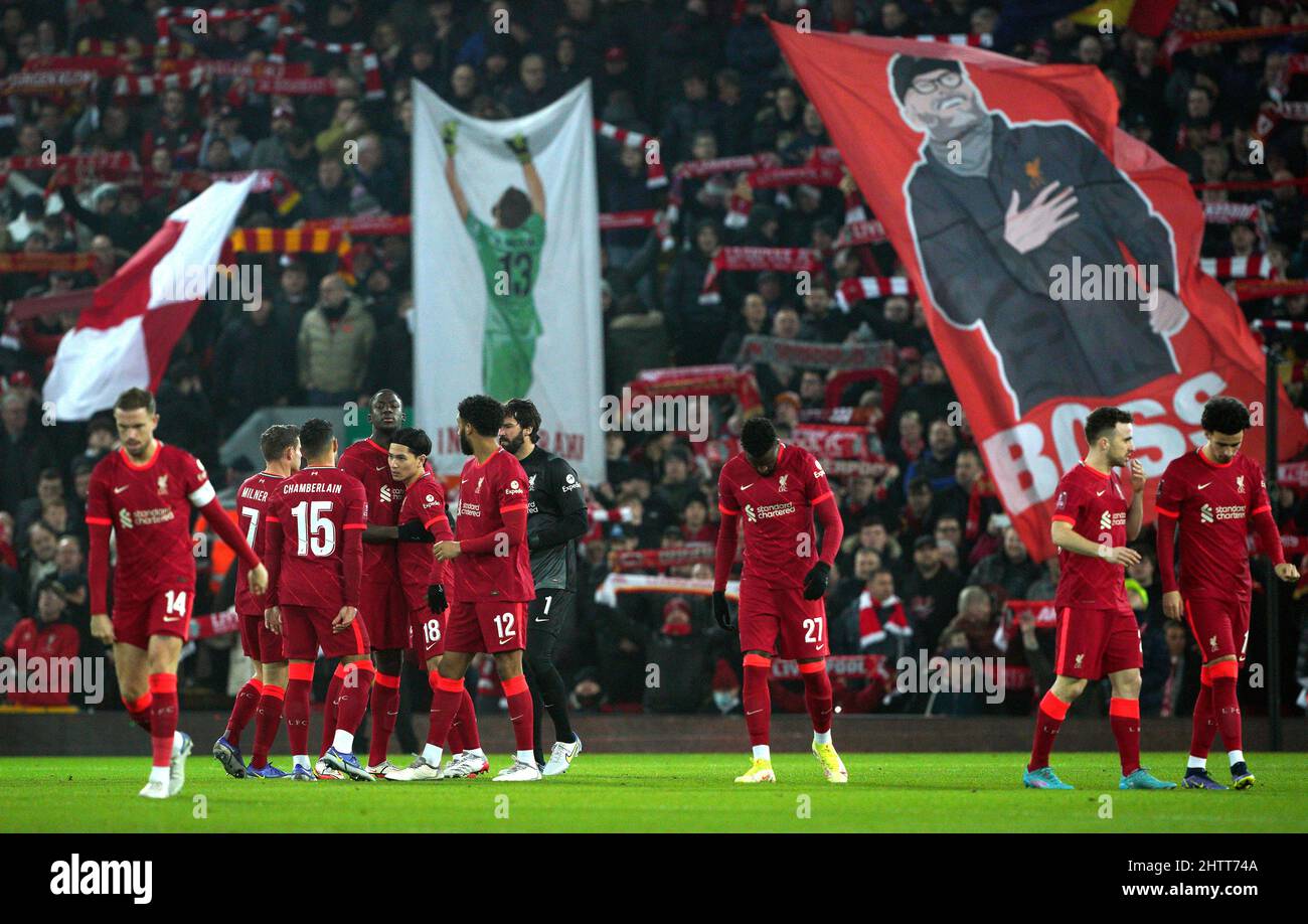 Liverpool players as fans wave flags and scarves before the Emirates FA ...