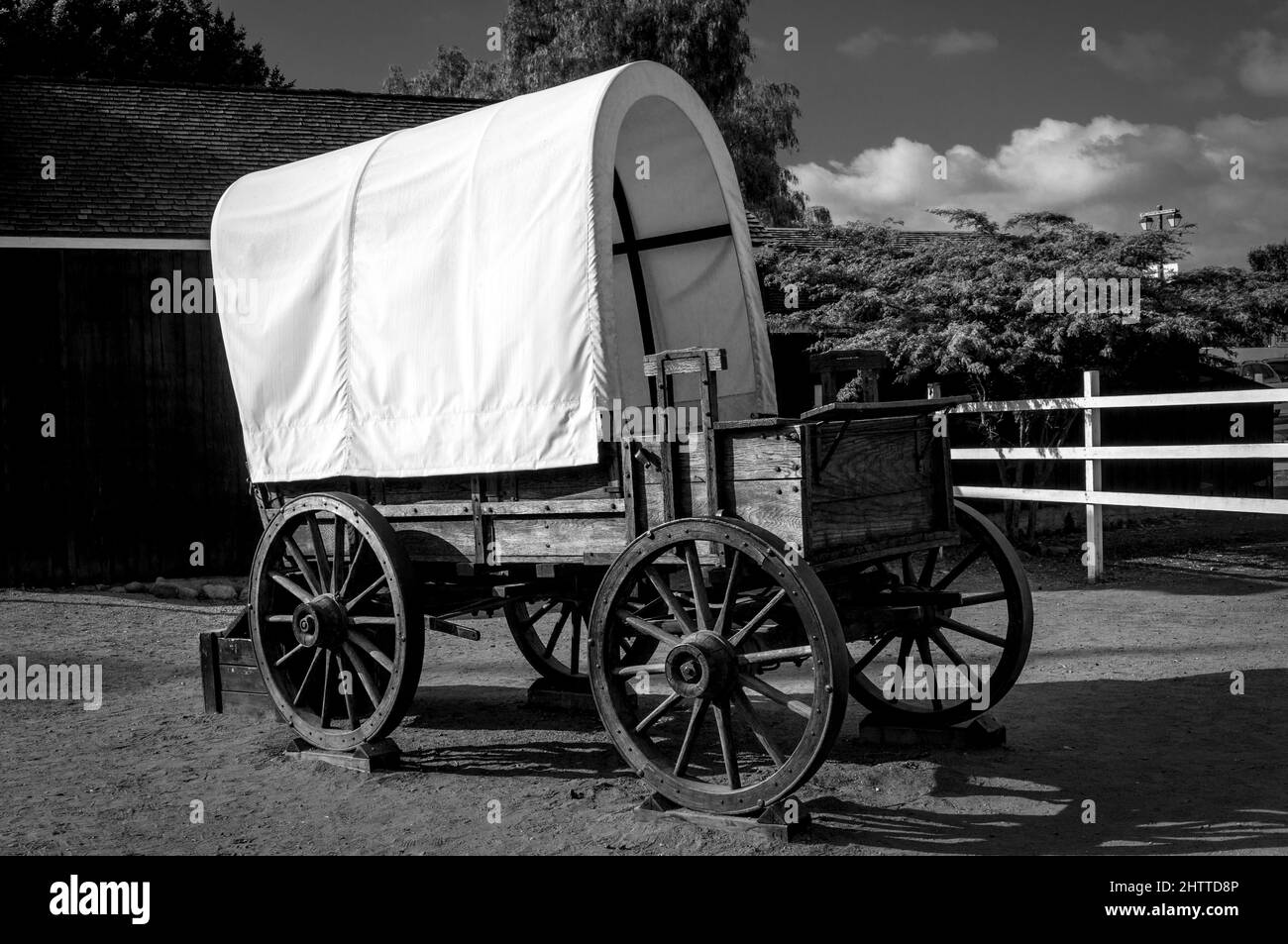 Field wagon Black and White Stock Photos & Images - Alamy