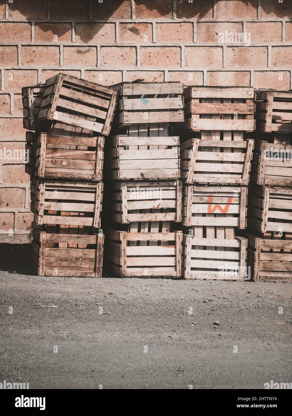 Structure wooden boxes in hi-res stock photography and images - Alamy