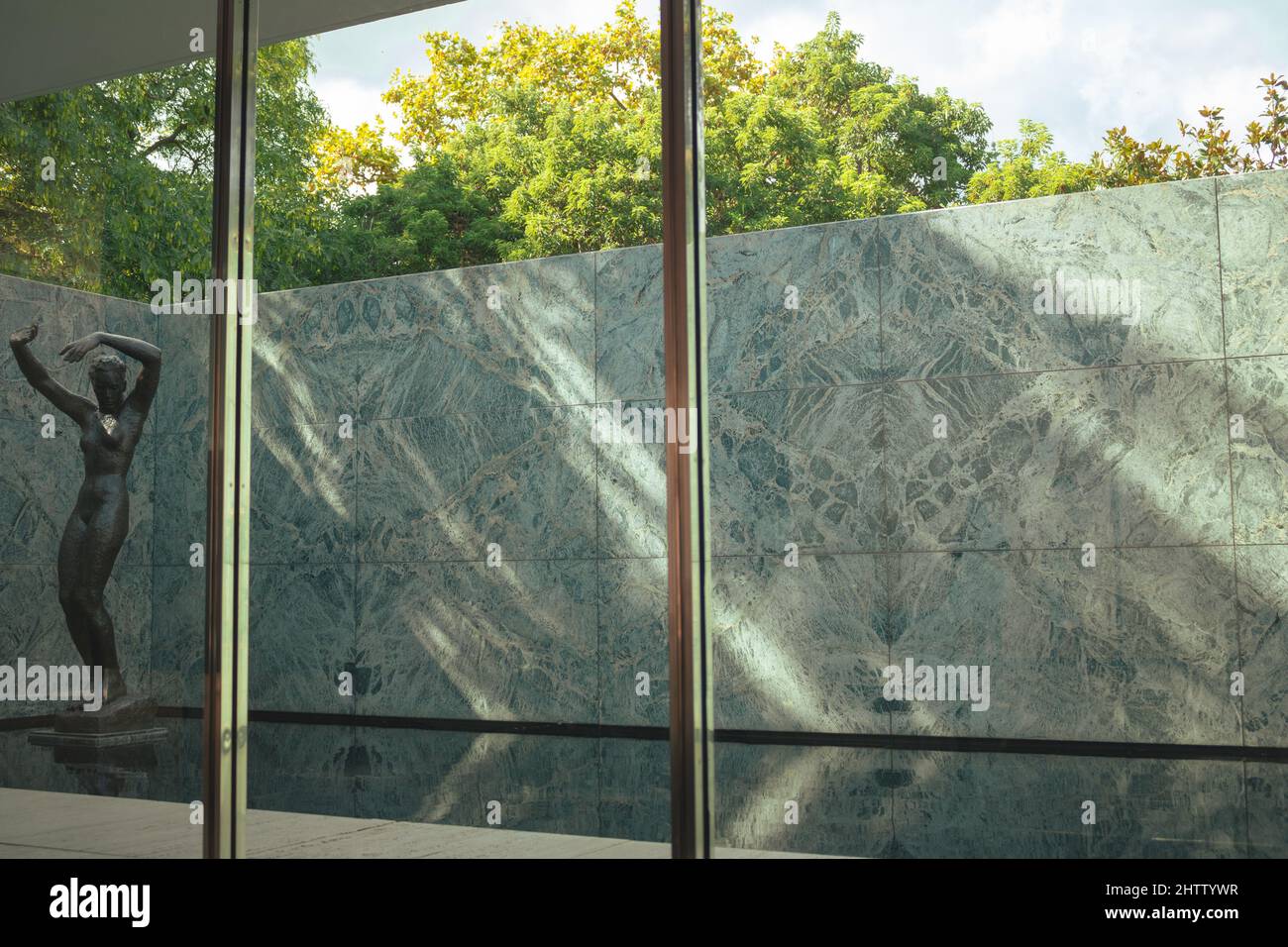 Water basin at the Barcelona Pavilion with the Alba sculpture Stock ...