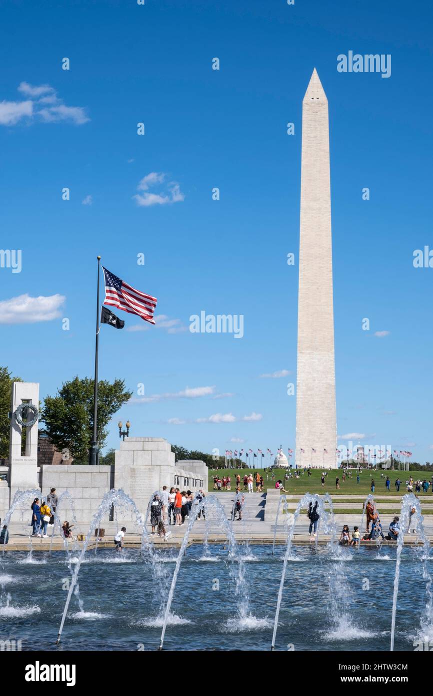 Washington, DC. World War II Memorial with Fountains. Washington ...