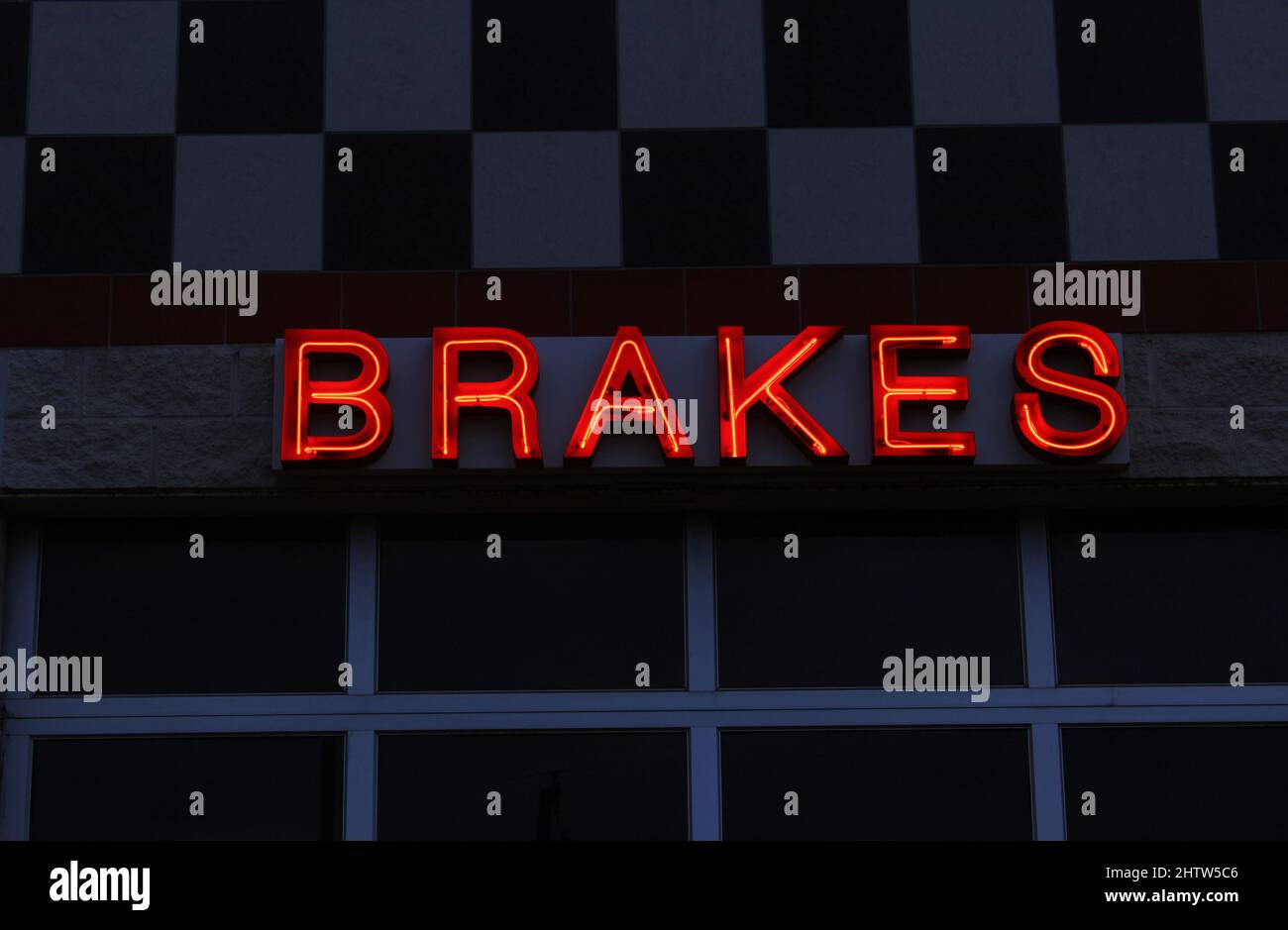 Change brakes hi-res stock photography and images - Alamy
