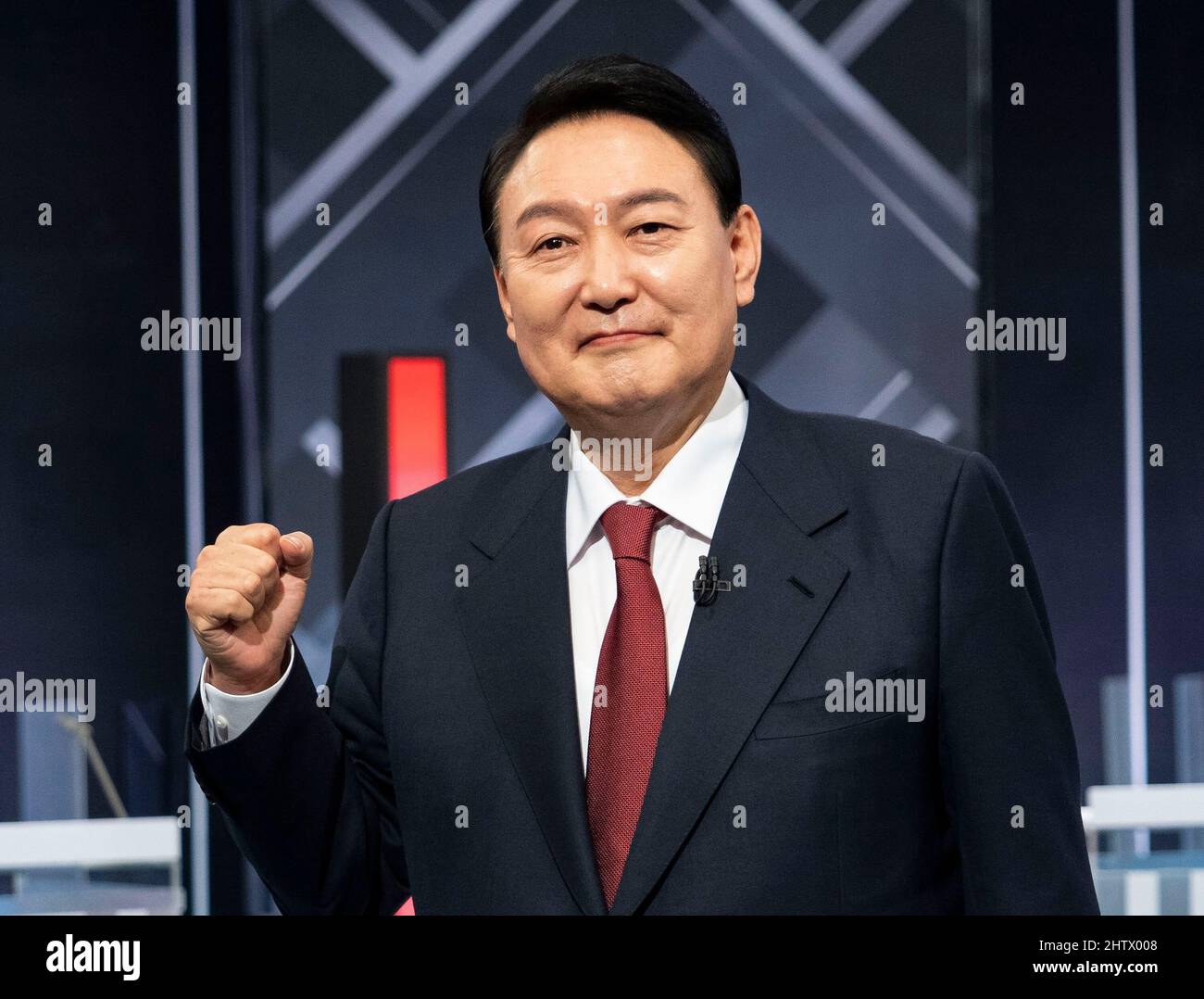 Seoul, South Korea. 2nd Mar, 2022. South Korean presidential candidate ...