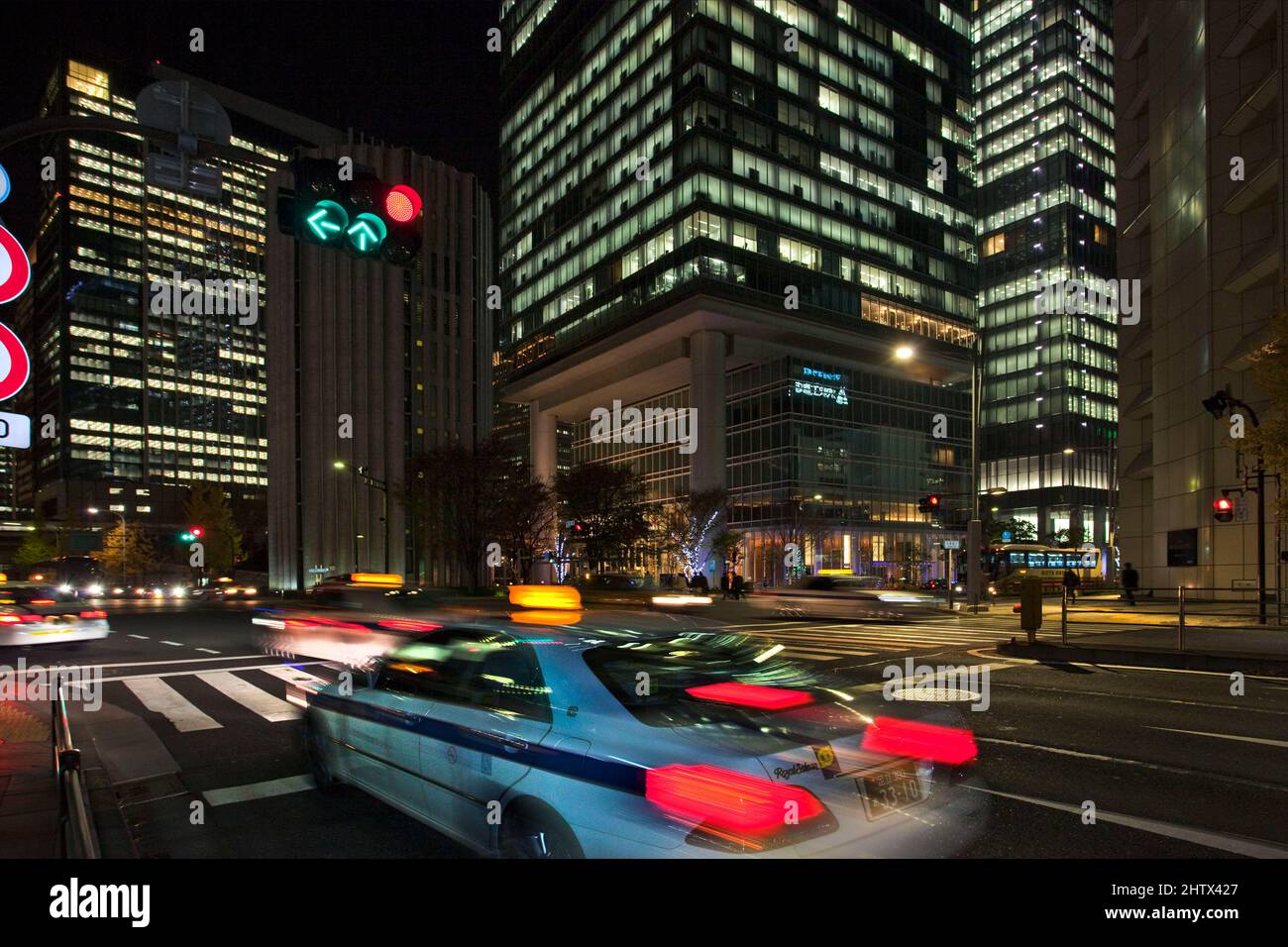 Traffic congestion tokyo hi-res stock photography and images - Alamy